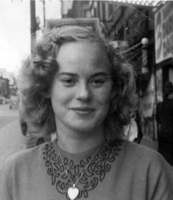 Eva (Ell) Marie Mynett Obituary | Maple Ridge Funeral Chapel